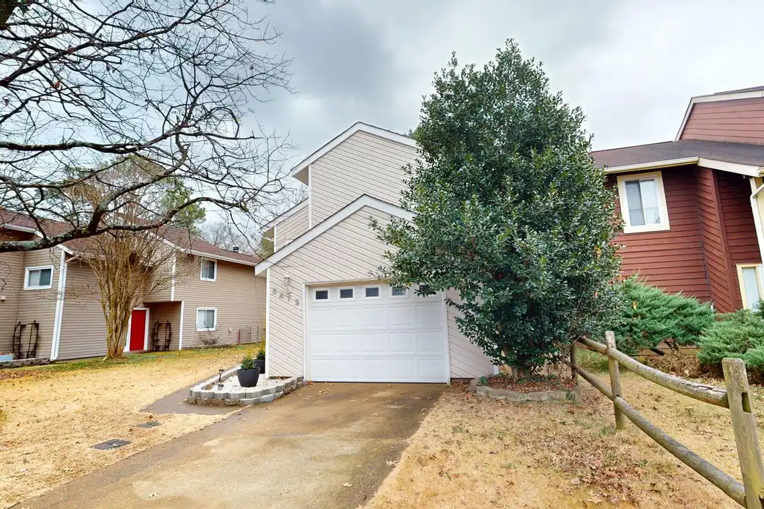 5472 Chatham Lake Dr - Virginia Beach, VA | Rent.