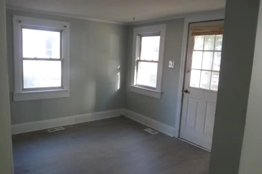 105 Francis St - Snow Hill, NC | Rent.