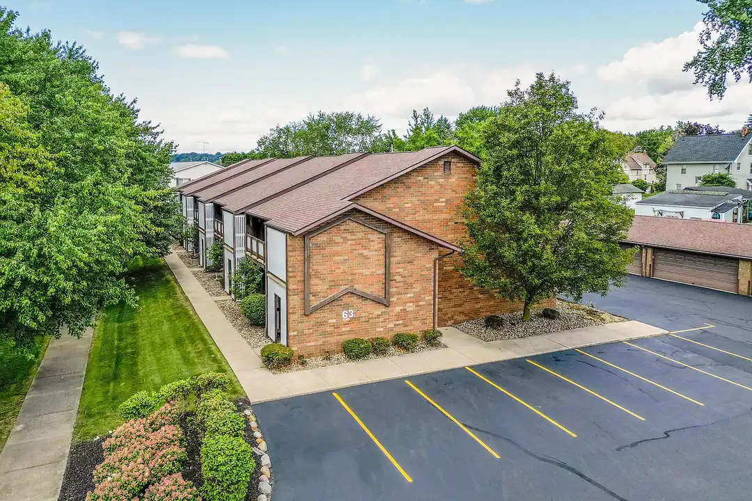 Firestone Park - 101 E Firestone Blvd - Akron, OH | Rent.