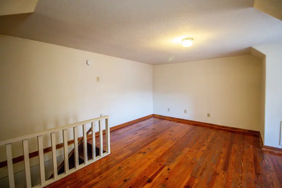 1107 E Walnut St unit 1109 - Columbia, MO | Rent.