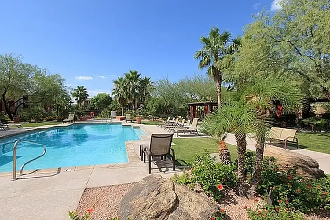 Red Rox Villas - 5401 E Van Buren St - Phoenix, AZ | Rent.