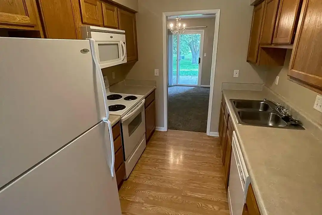 Rising View - 3116 Lockbourne Dr - Bellevue, NE | Rent.