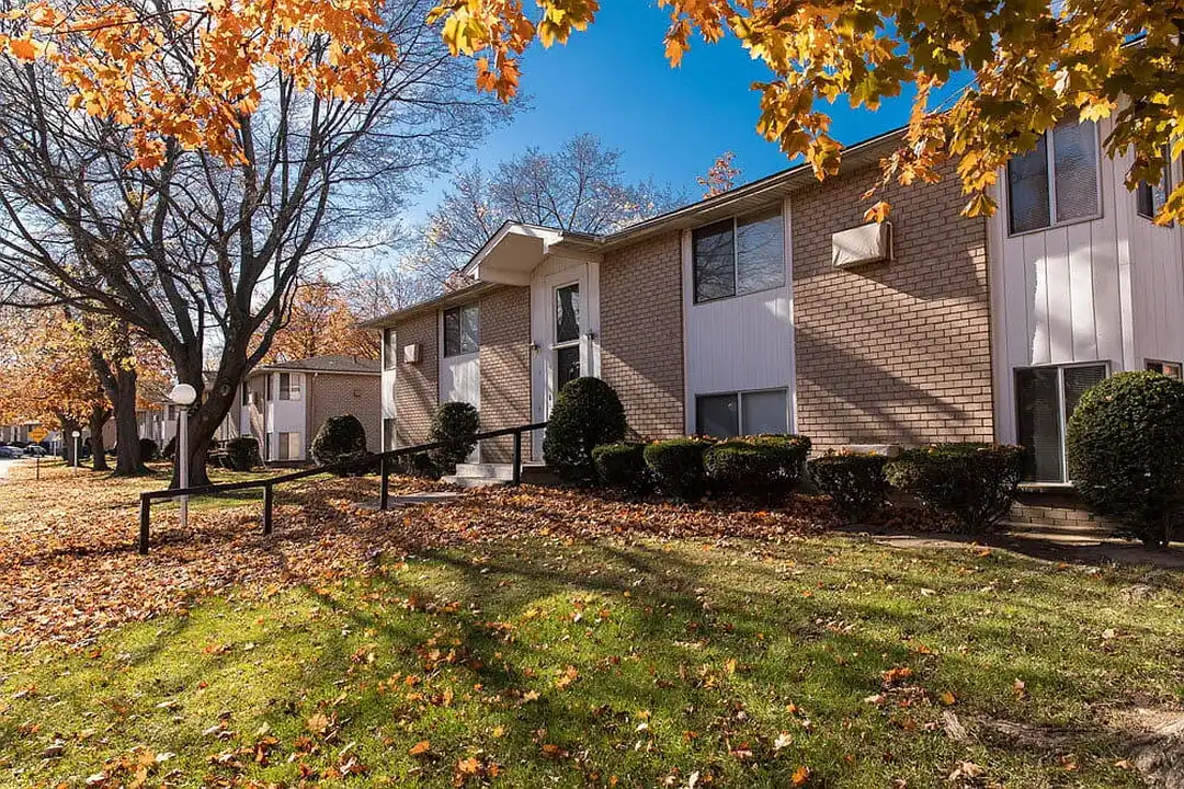 Presidential Estates - 41 Whitehouse Dr - Rochester, NY | Rent.
