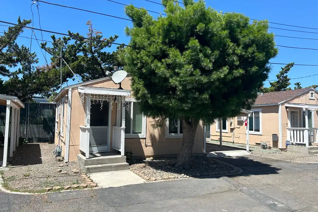 235 E Coolidge Ave unit Unit #5 - Modesto, CA | Rent.