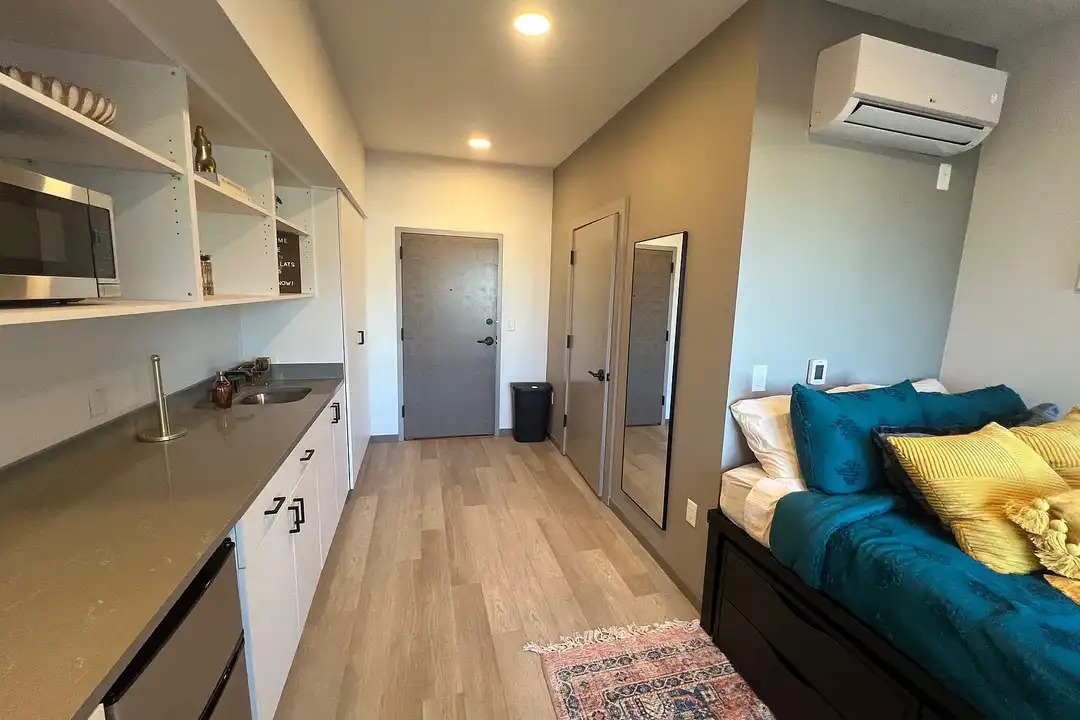 Bryan Flats - 455 Bryan Ave - Fort Worth, TX | Rent.