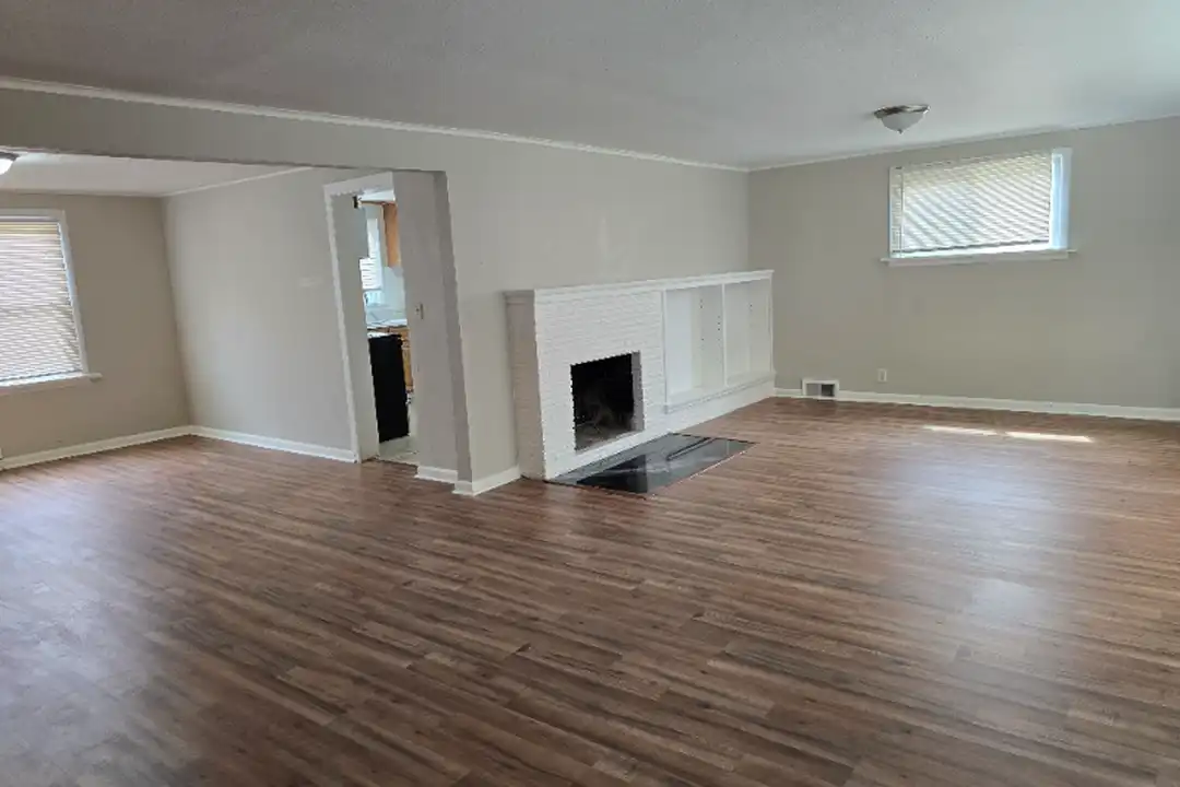 12105 12th Ave S - Tacoma, WA | Rent.