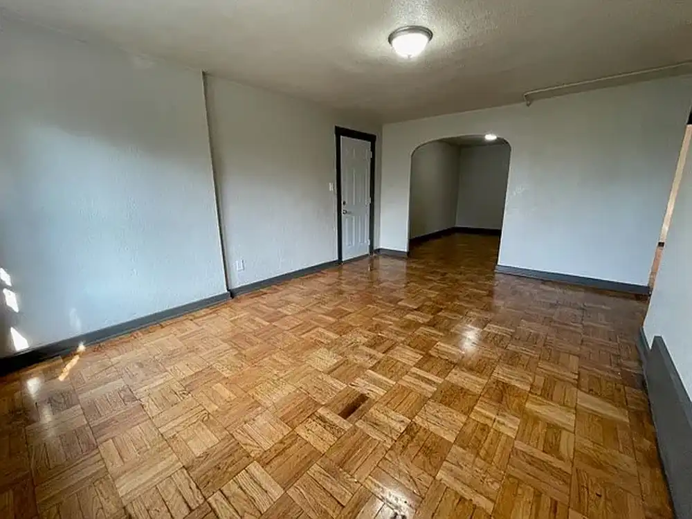 The Regent - 1626 D St - Lincoln, NE | Rent.