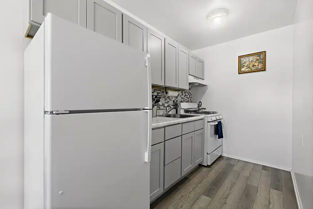 Milford Arms Apartments - 425 Madison Ave - New Milford, NJ | Rent.